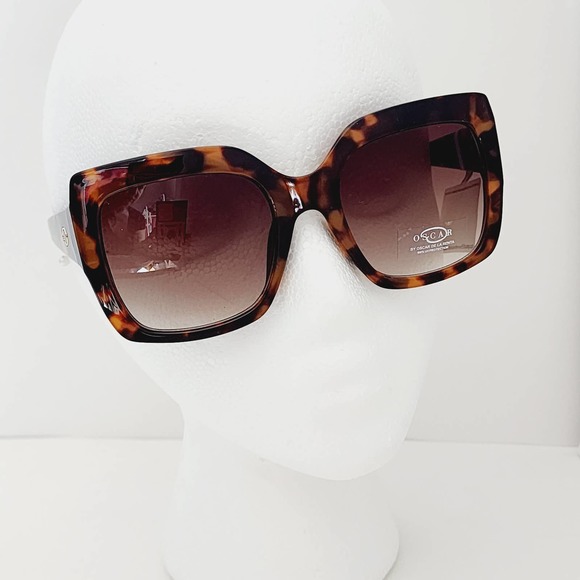 Oscar de la Renta | Accessories | Oscar De La Renta Oversized Square ...